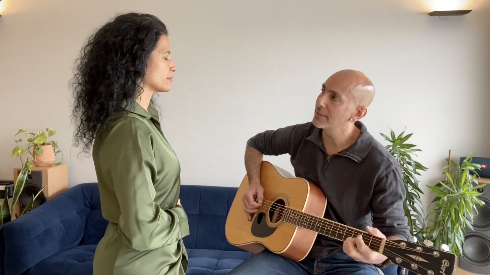 Shallow - Lady Gaga & Bradley Cooper - Yuval and Guitar