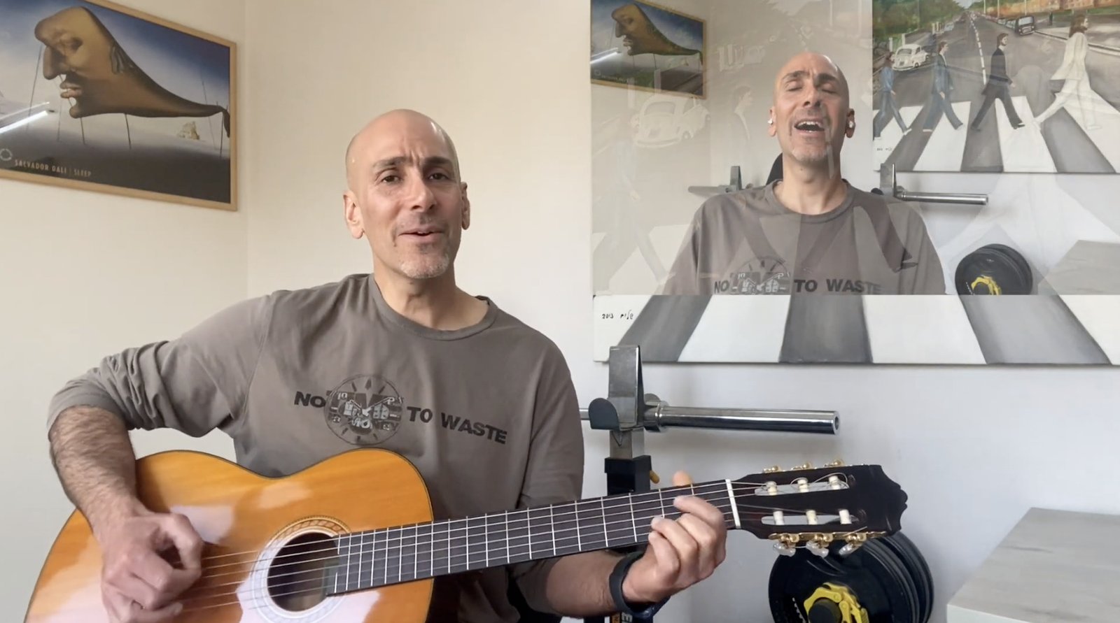 אצלך בעולם - מאיר בנאי עם אביתר בנאי - Yuval and Guitar